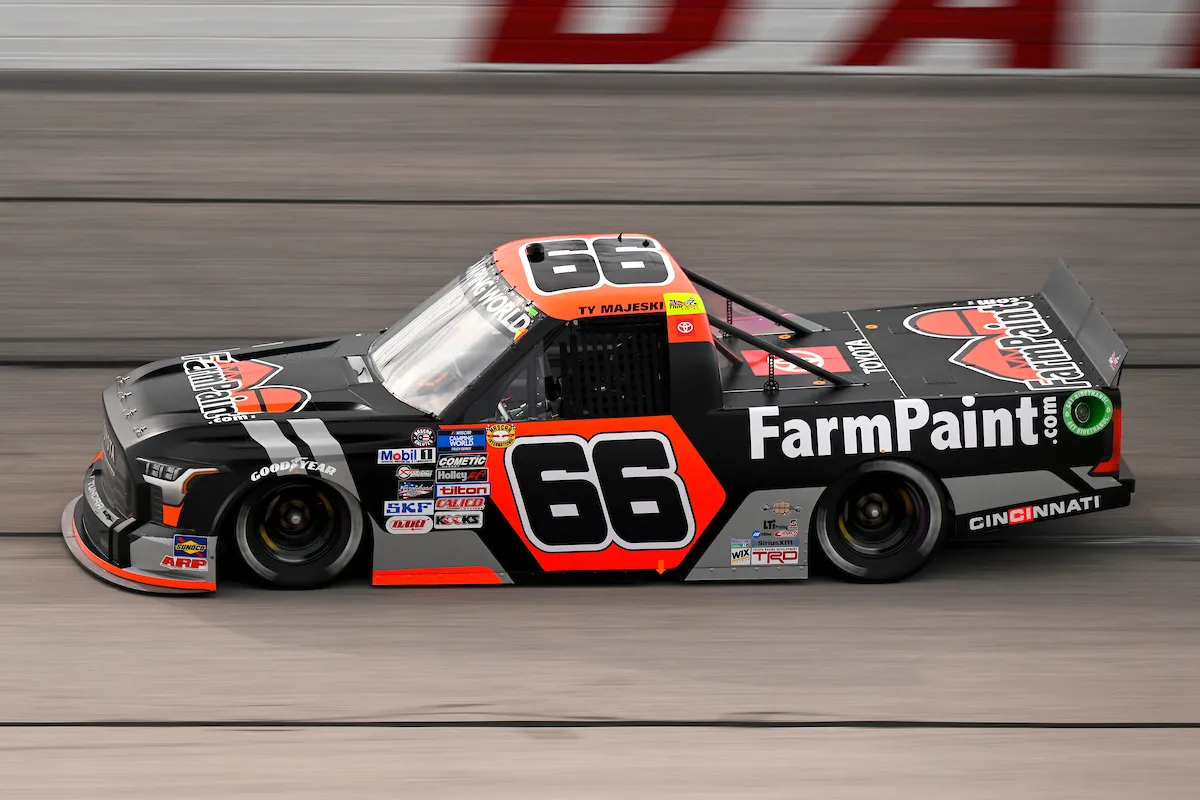 2022 - #66 ThorSport Racing - Scheme Haven