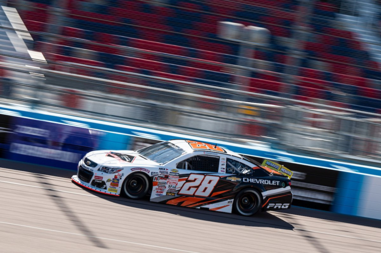 2024 - #28 Pinnacle Racing Group - Scheme Haven